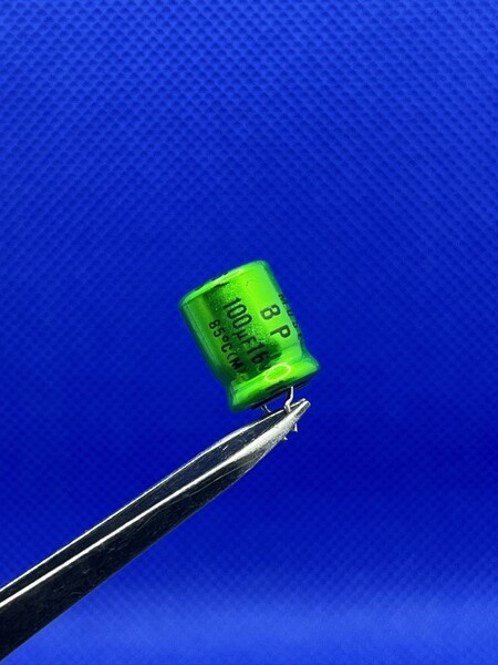 CAPACITOR ELETROLÍTICO 100UF/16V RD. 85º BIPOLAR MUSE 10X13MM NICHICON ...