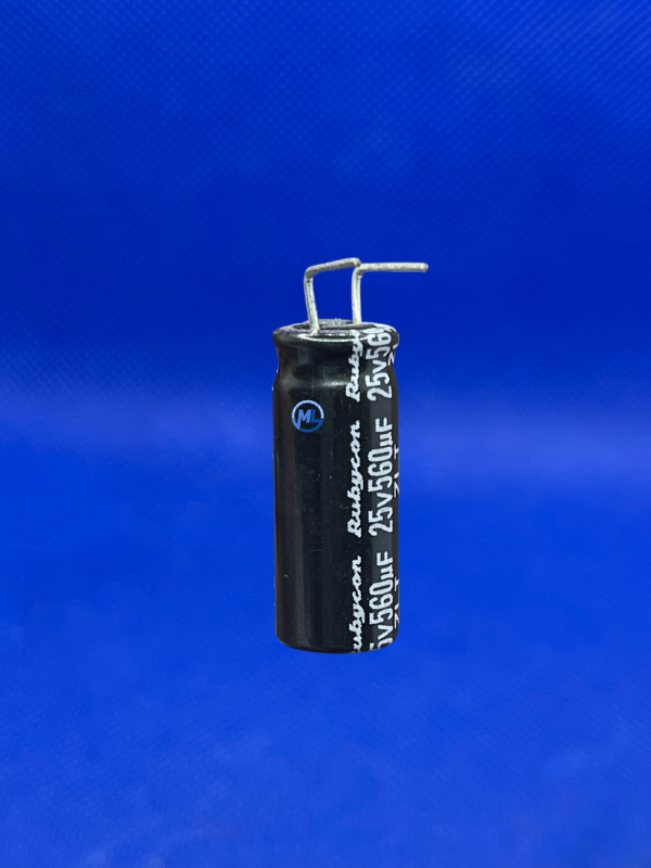 CAPACITOR ELETROLÍTICO 560UF/25V RD. 105º 8X20MM PRE FORMADO RUBYCON ...